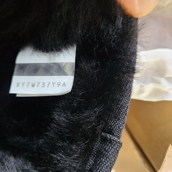 UGG | Shoes | Nib Womens Ugg Classic Mini Ii Black Ankle Boot Shearling ...